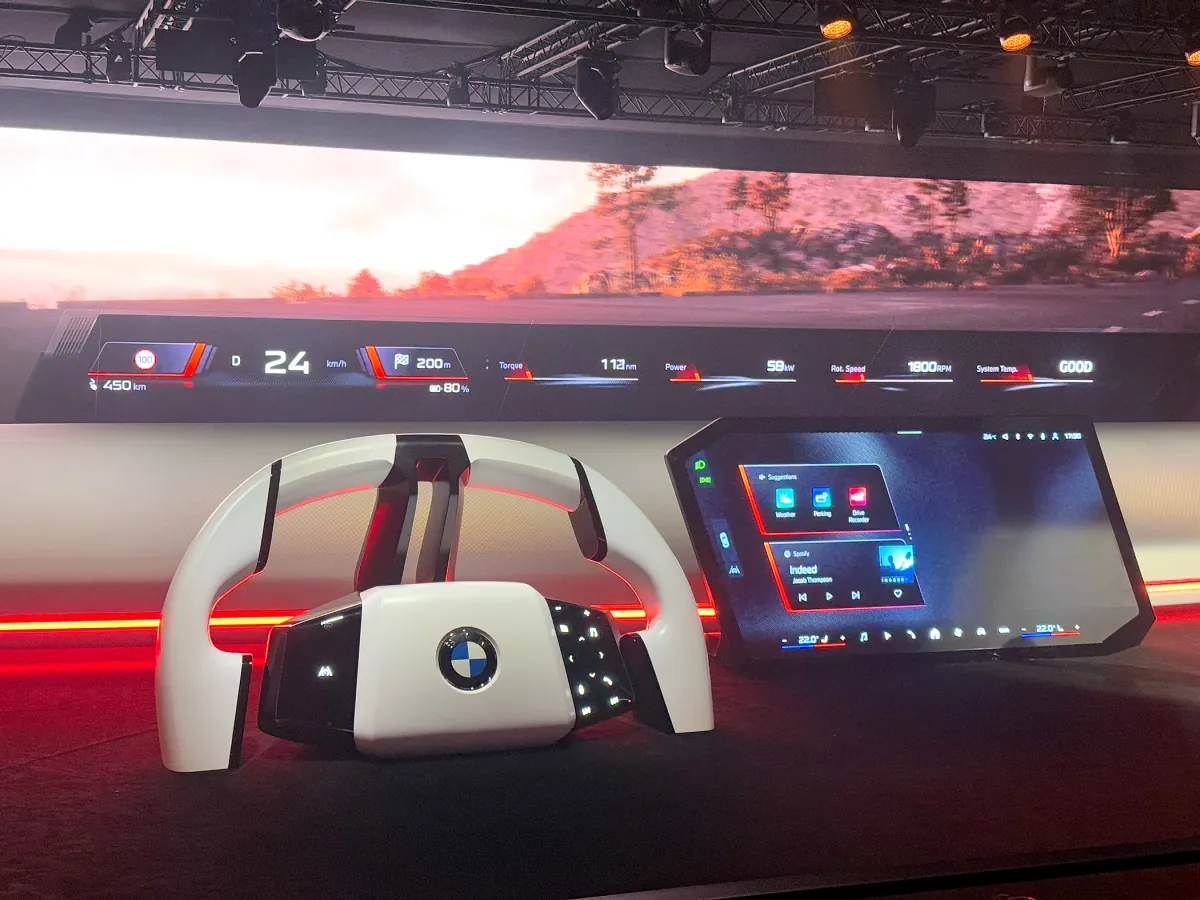 BMW's Latest User Interface Displays Widgets on the Windshield at CES ...